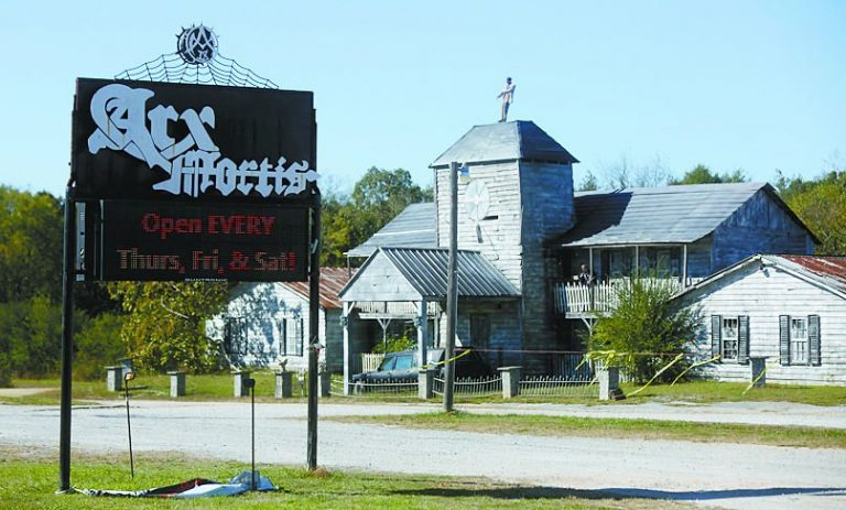 7 Places for the Scariest Haunted House in Connecticut - Days Out On ...